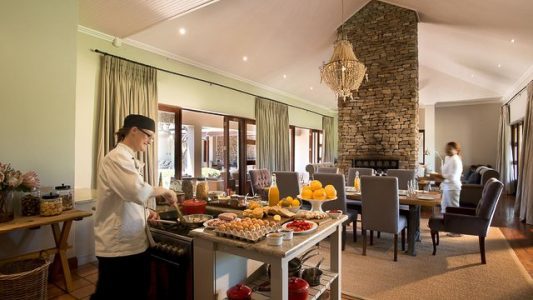 11 Luxury Hotels That Offer Cooking Vacations For Families