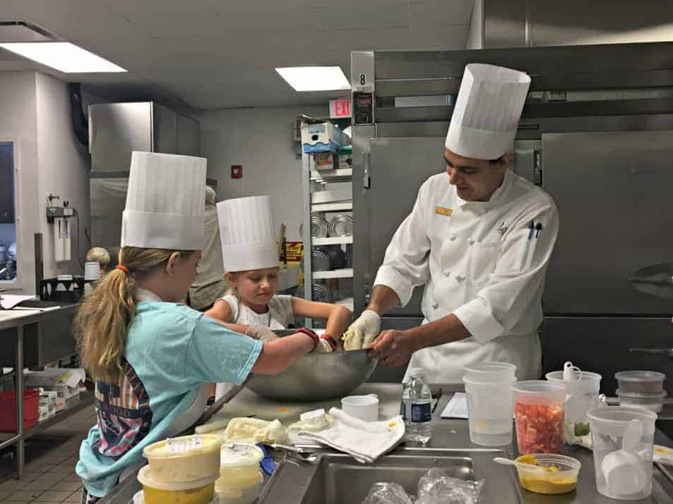 11 Luxury Hotels That Offer Cooking Vacations For Families