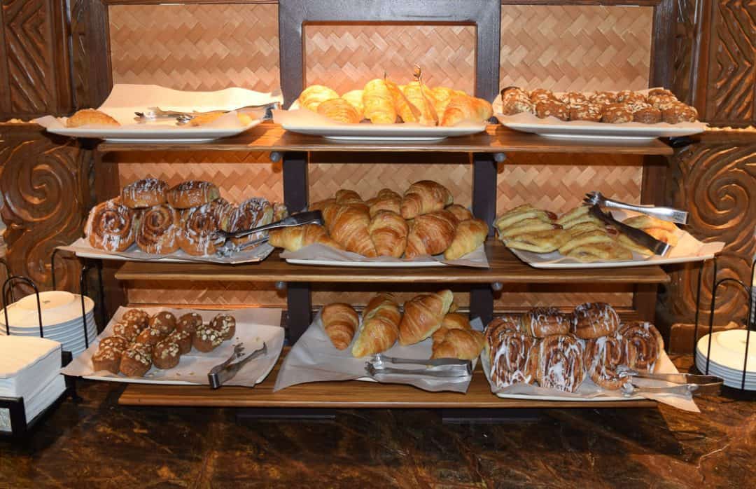 Is the Disney Polynesian Resort Club Level Worth it?