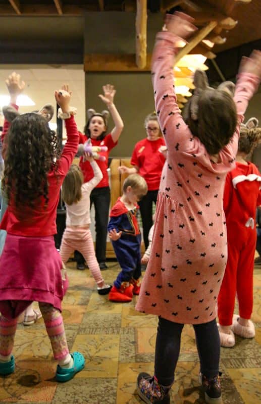 A Great Wolf Lodge Birthday - The Ultimate Waterpark Slumber Party