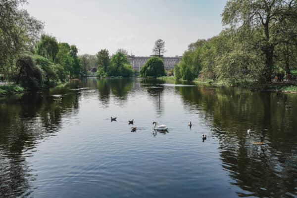 Rubens At The Palace: Enjoying Royal London With the Kids