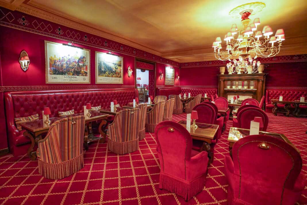 Rubens At The Palace: Enjoying Royal London With the Kids